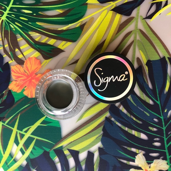 Sigma Beauty | Makeup | Sigma Standout Eyes Gel Liner | Poshmark